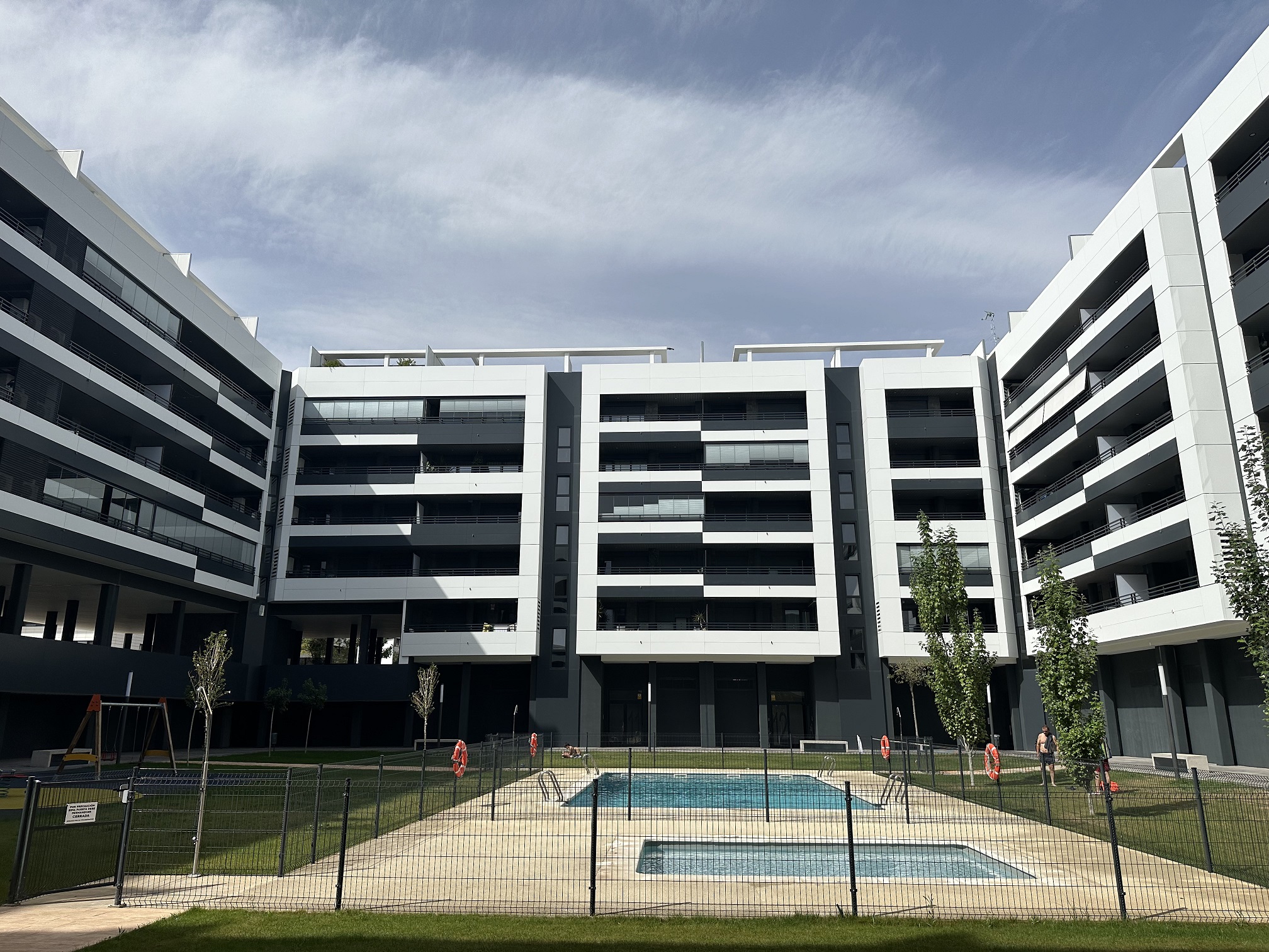 EDIFICIO VIA VERDE - Proyectos Revestimientos A32 System